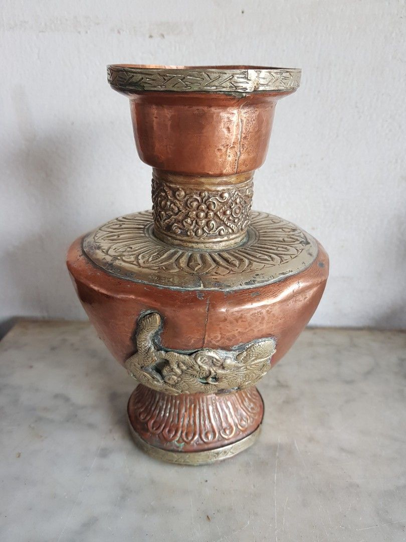 Fas bunga antik gambar naga, Antik, Pajangan di Carousell