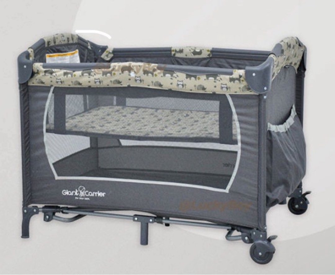 Giant Carrier Pack And Carry Rocking System Playpen Crib, Babies & Kids ...