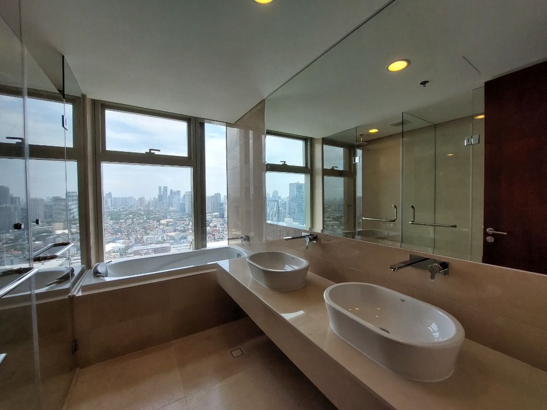 Grand Hyatt South Tower BGC for Sale!, Property, For Sale, Apartments ...