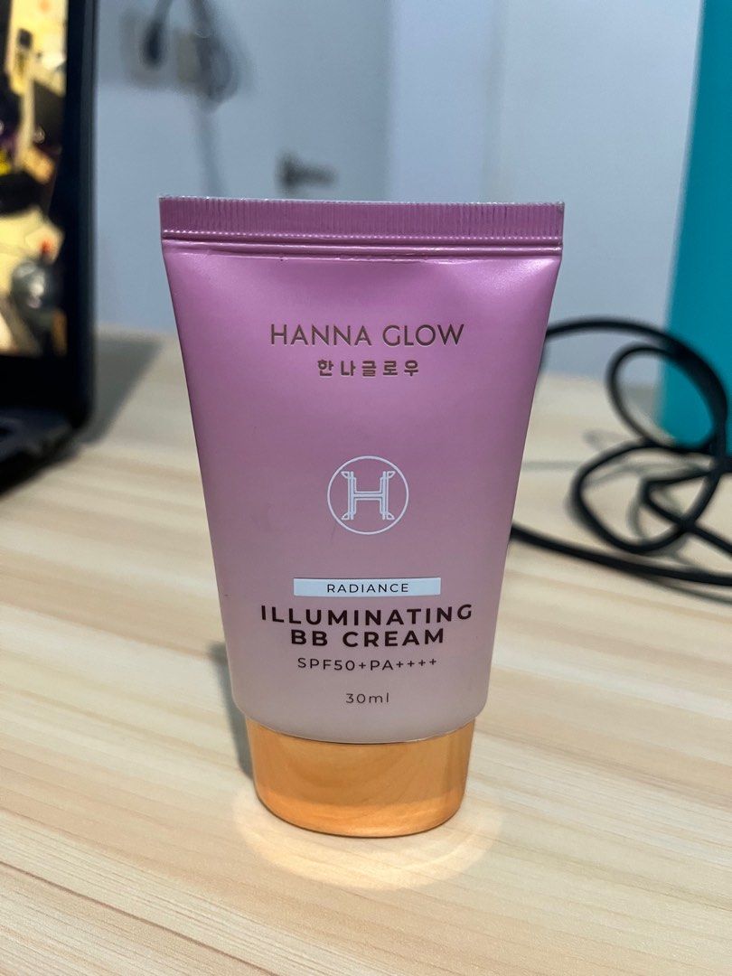 Hanna Glow - Iluminating BB Cream SPF50+PA++++, Kesehatan & Kecantikan, Rias Wajah di Carousell