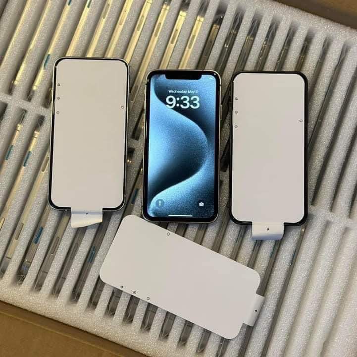iPhone xR modified to 15 pro (pre-order), Mobile Phones & Gadgets ...