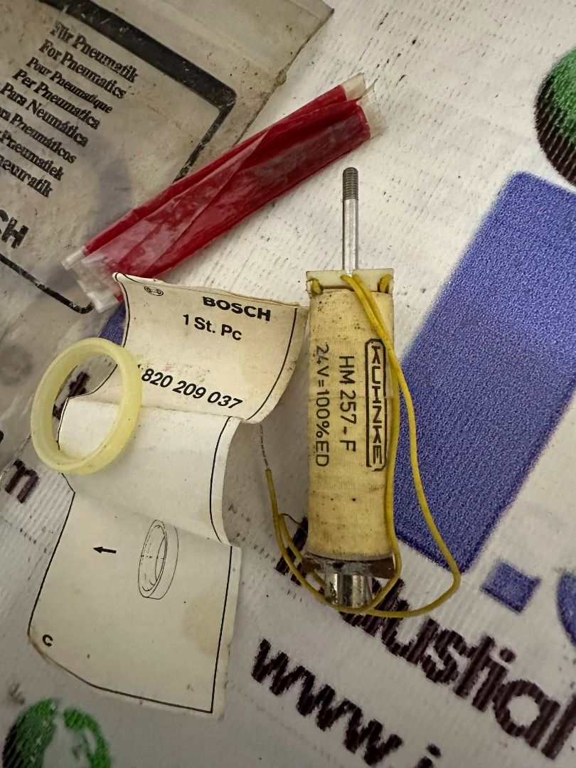 Kuhnke HM 257-F 24V Linear Solenoid Thrust Type HM2 Series W/ 1 820 209 ...