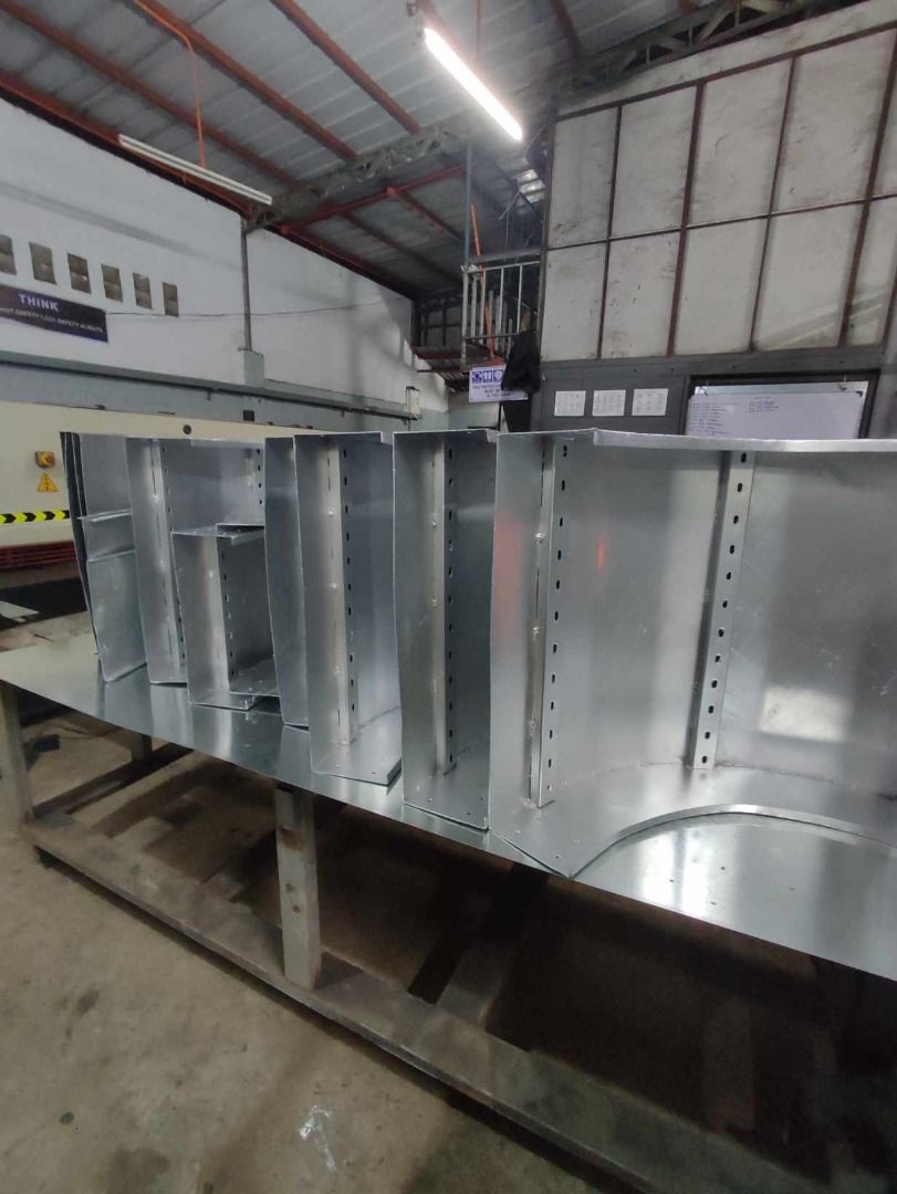 laddertype cable trays wireway solid type with rungs perforated hot dip ...