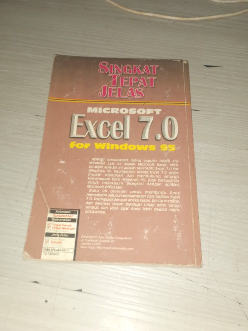 Microsoft excel 7.0, Buku & Alat Tulis, Buku di Carousell