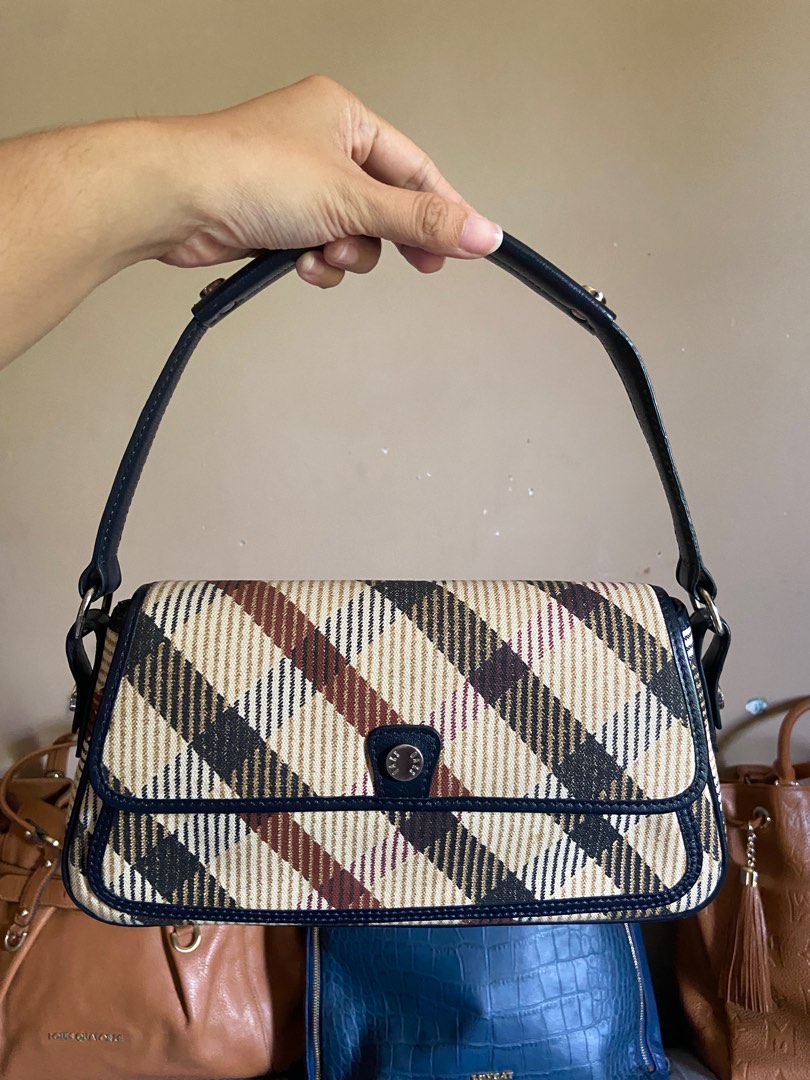 SALE‼️ Original Daks London, Women's Fashion, Bags & Wallets, Tote Bags ...