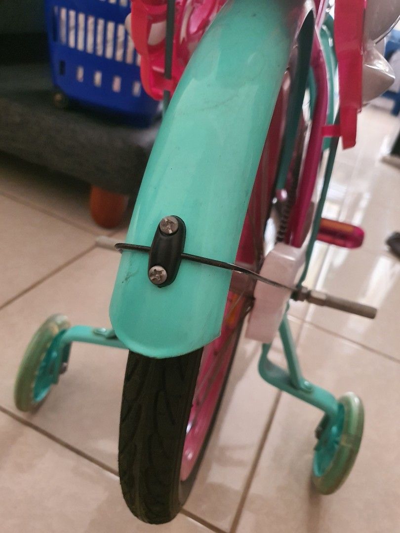 Sepeda anak roda 4, Bayi & Anak, Lainnya di Carousell