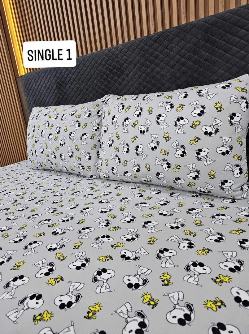 snoopy gray single, Furniture & Home Living, Bedding & Towels on Carousell