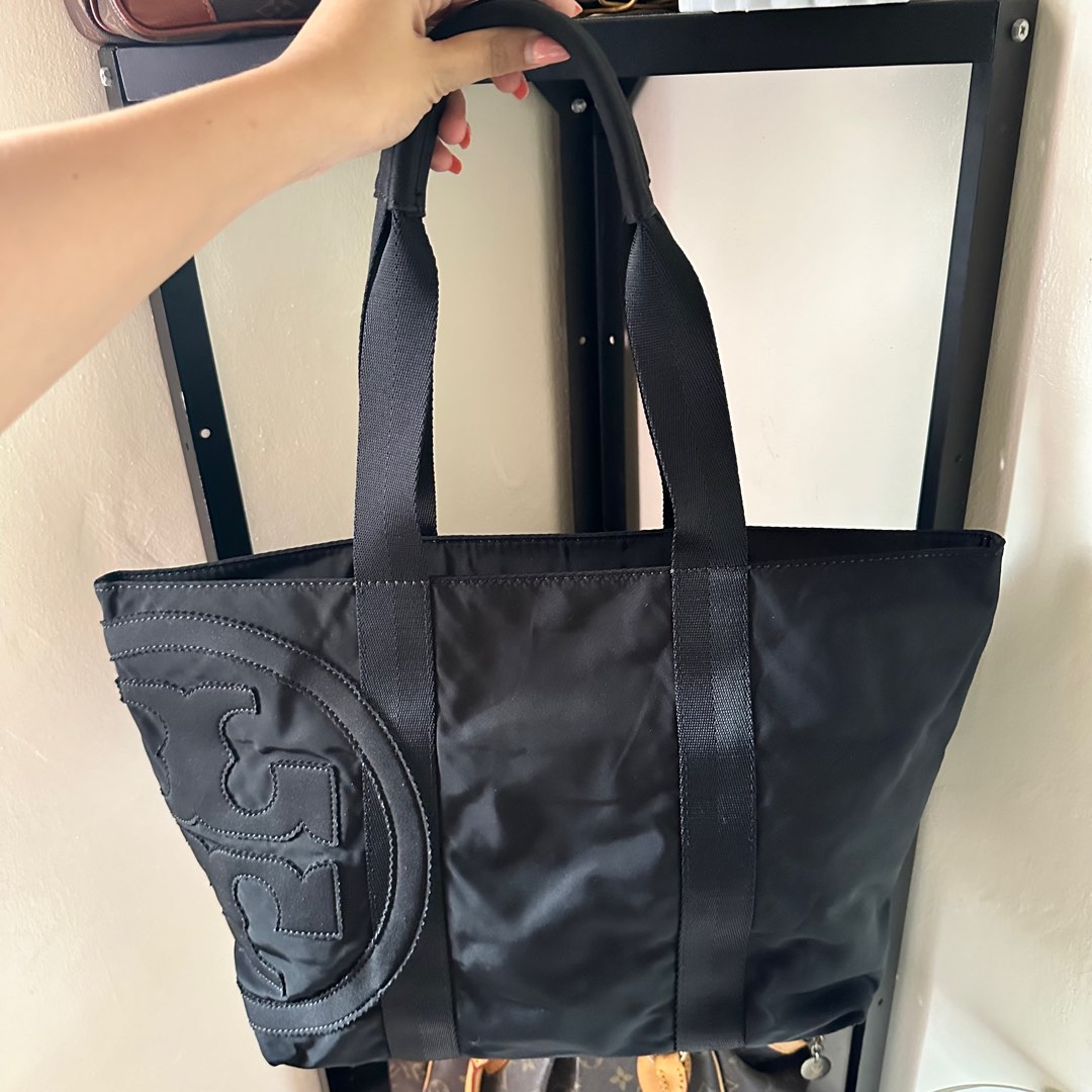 Tory Burch Penn Nylon Tote Bag, Luxury, Bags & Wallets on Carousell