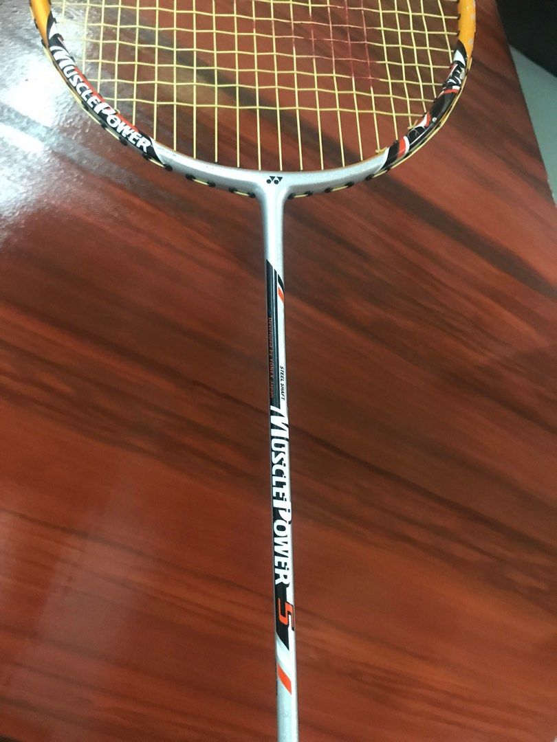 Yonex Muscle Power 5, Sports Equipment, Sports & Games, Racket and Ball Sports on Carousell