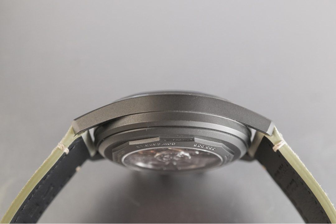 Zenith Chronomaster Revival Poker Chip SJX Limited Edition 200 Pieces ...