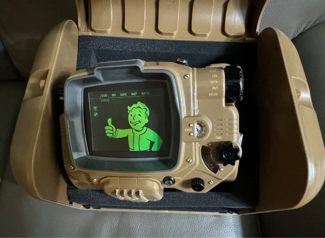 1:1 Pip-Boy (Fallout 4 Pip-Boy Editor ), 電子遊戲, 遊戲機配件, 遊戲週邊商品 - Carousell
