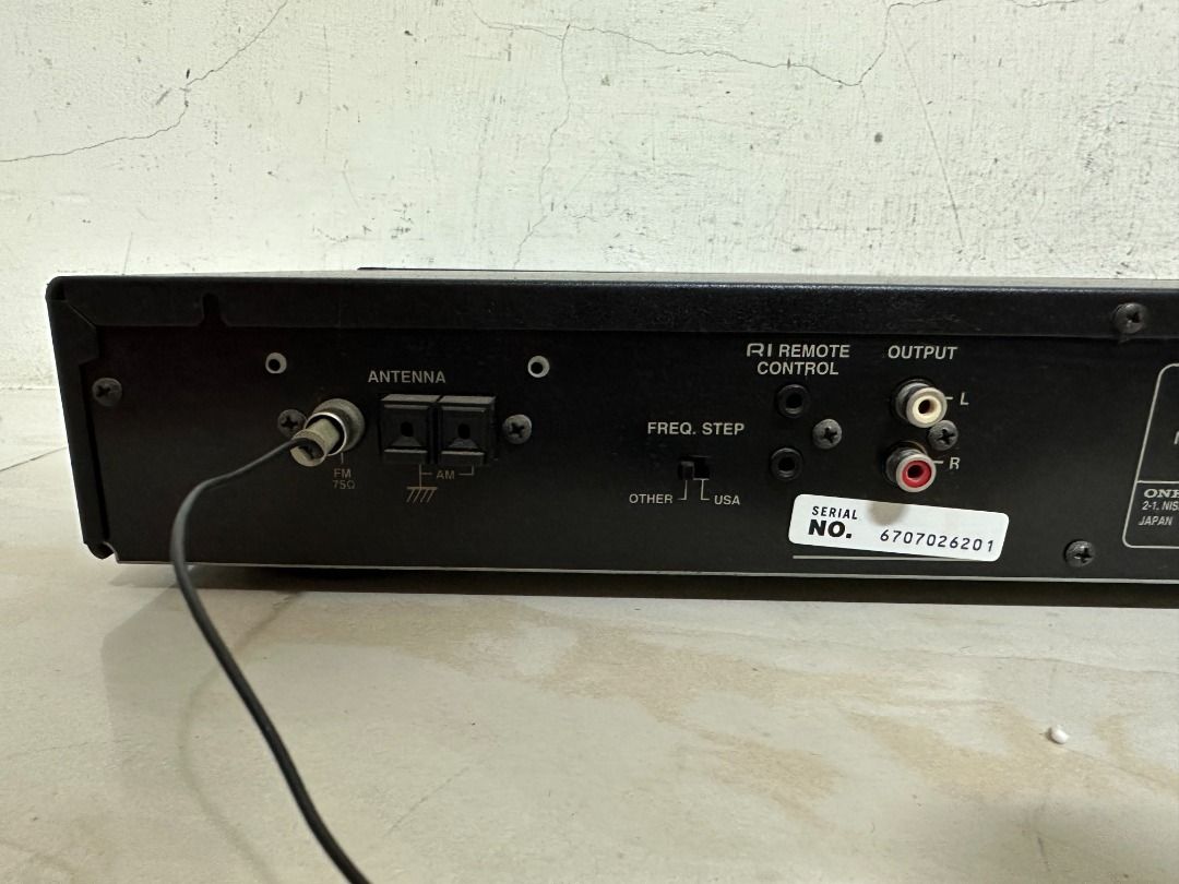 日本 ONKYO T4010 FM/AM 收音機/諧調器 立體燈會亮 日本製造~, 耳機及錄音音訊設備, 音樂播放裝置 MP3及CD 播放器在旋轉拍賣
