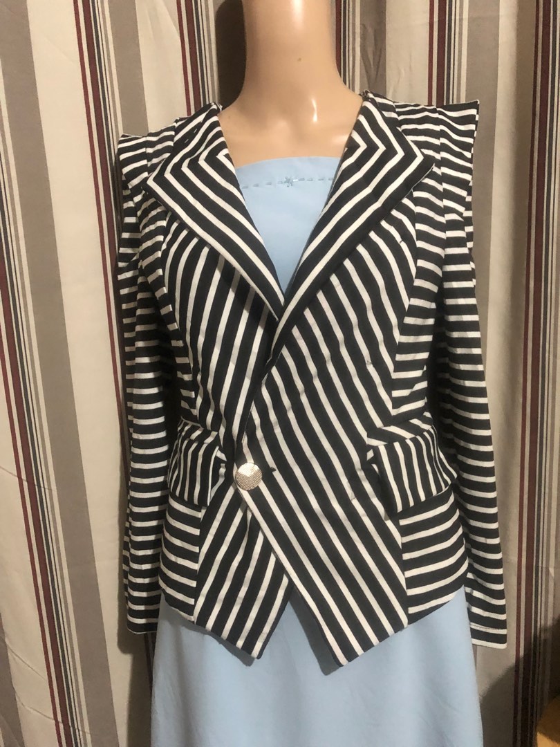 Blazer in Black & White Stripes, Women's Fashion, Coats, Jackets and ...