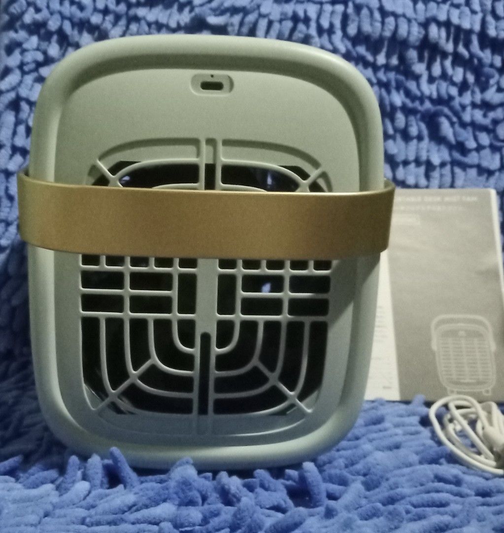 Bruno portable desk mist fan, Elektronik, Lainnya di Carousell