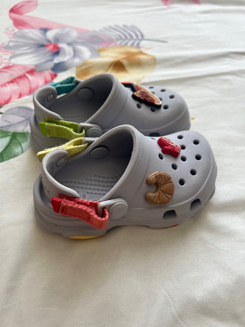 Crocs original free beads, Bayi & Anak, Baju Anak Laki-laki, 1 hingga 3 ...