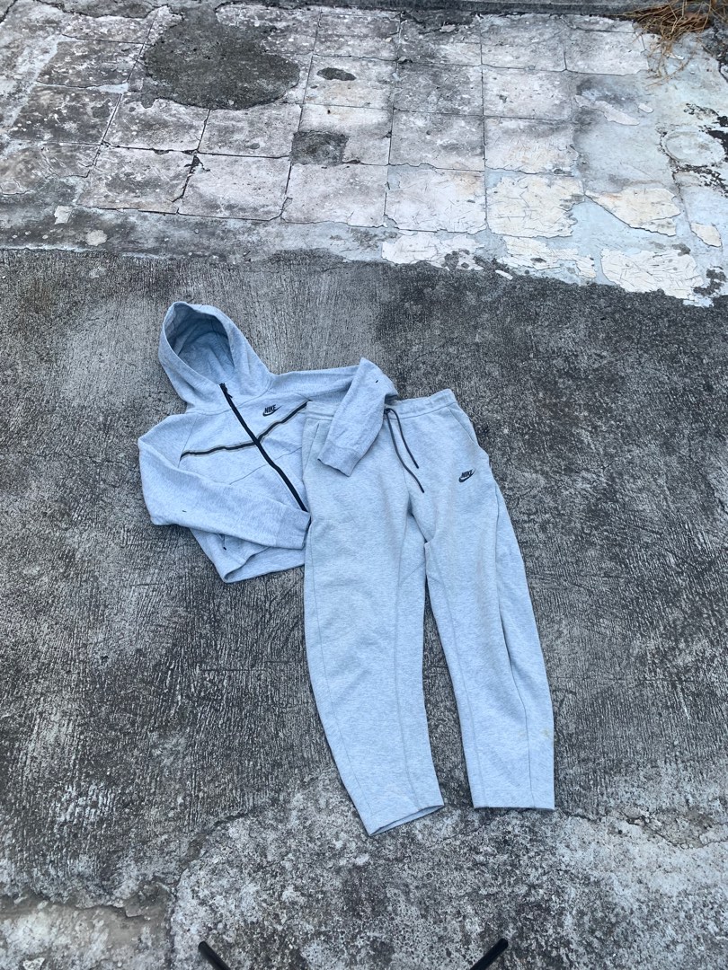 Grey Nike Tech Fleece Set, Men's Fashion, Tops & Sets, Sets ...