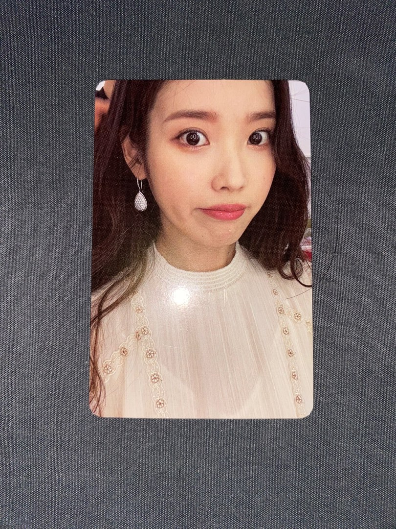 IU Photocard IU 13th MD Photocard, Hobbies & Toys, Memorabilia & Collectibles, K-Wave on Carousell