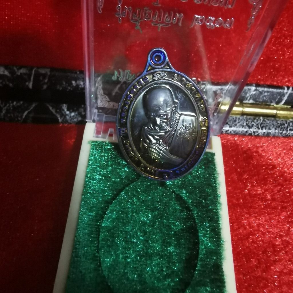 Lp ruay thailand amulet amulets luang phor por long po lp thai, Hobbies & Toys, Memorabilia ...