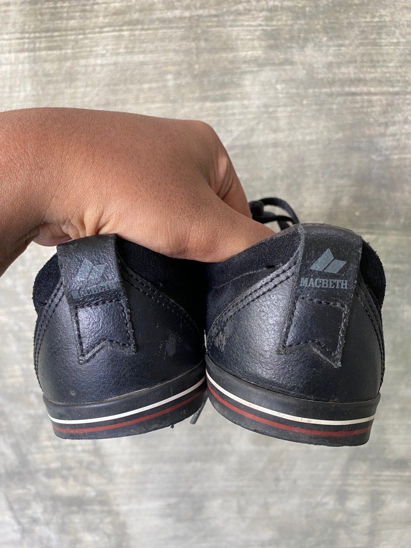 Macbeth Eliot Premium Era Tom, Fesyen Pria, Sepatu , Sneakers di Carousell