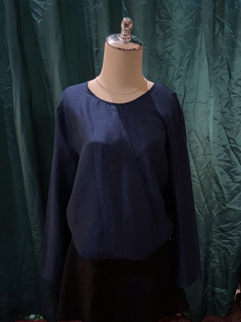 Mango Navy Top, Fesyen Wanita, Pakaian Wanita, Atasan di Carousell