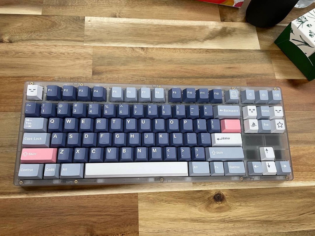 Mechanical custom keyboard from MASH FREE case / keyboard kit ...