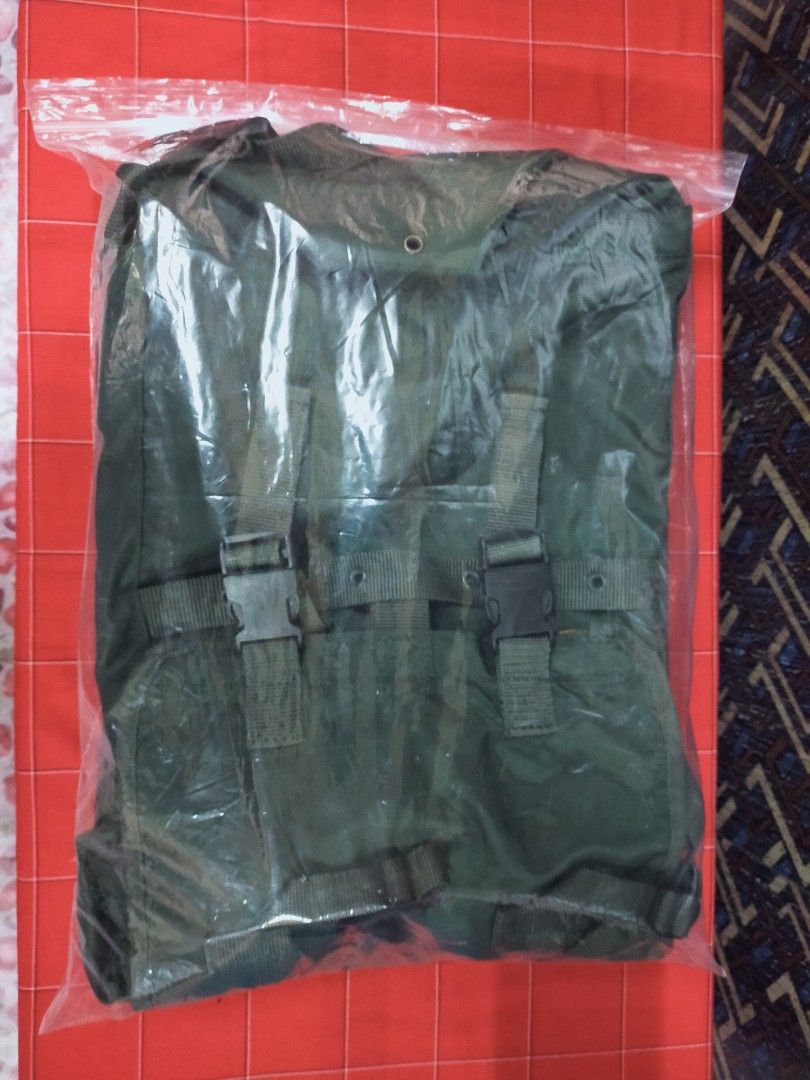 Saf army backpack, Men's Fashion, Bags, Backpacks on Carousell