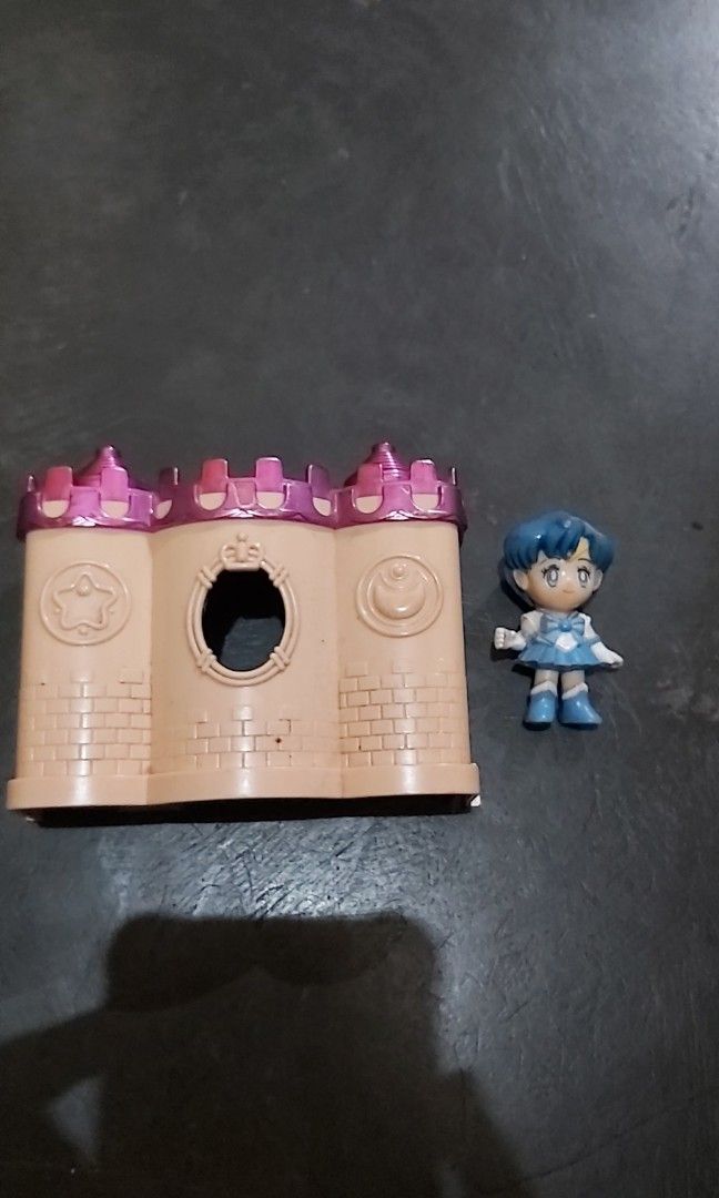 sailor moon mini castle, Toys & Collectibles, Mainan di Carousell