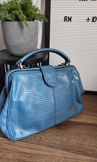 CAPACCI HANDCARRY BAG (VINTAGE) (AUTHENTIC) (RM120), Women's Fashion ...