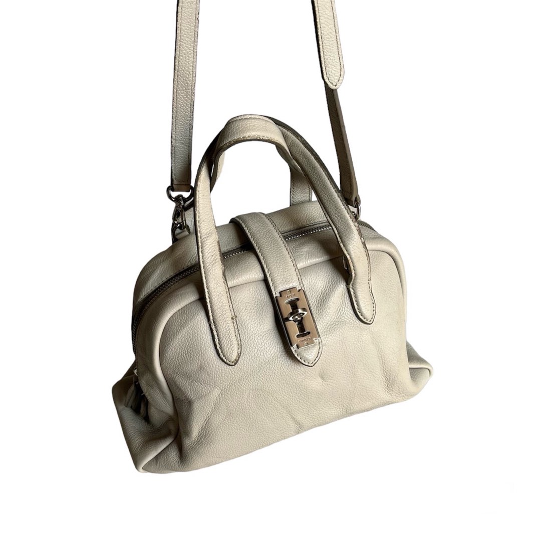 Vunque bag, Fesyen Wanita, Tas & Dompet di Carousell