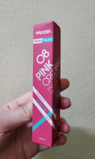 wardah exclusive matte lip cream code 01 red dicted, Beauty & Personal ...