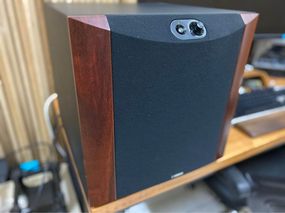 Yamaha | Down to 20 Hz | Twisted Flare Port | Active Servo Technology ...