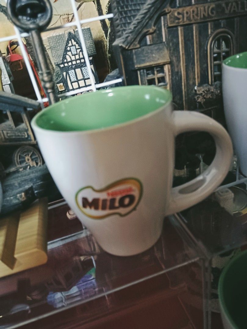 6 MILO MUGS AND FREE 1 MILO TUMBLER, Hobbies & Toys, Collectibles ...