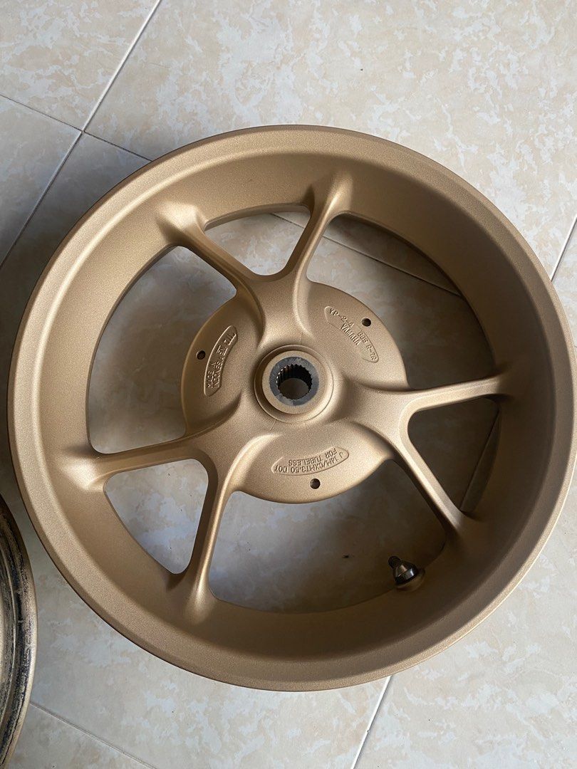 Aerox V1/V2 original rim, Motorcycles, Motorcycle Accessories on Carousell