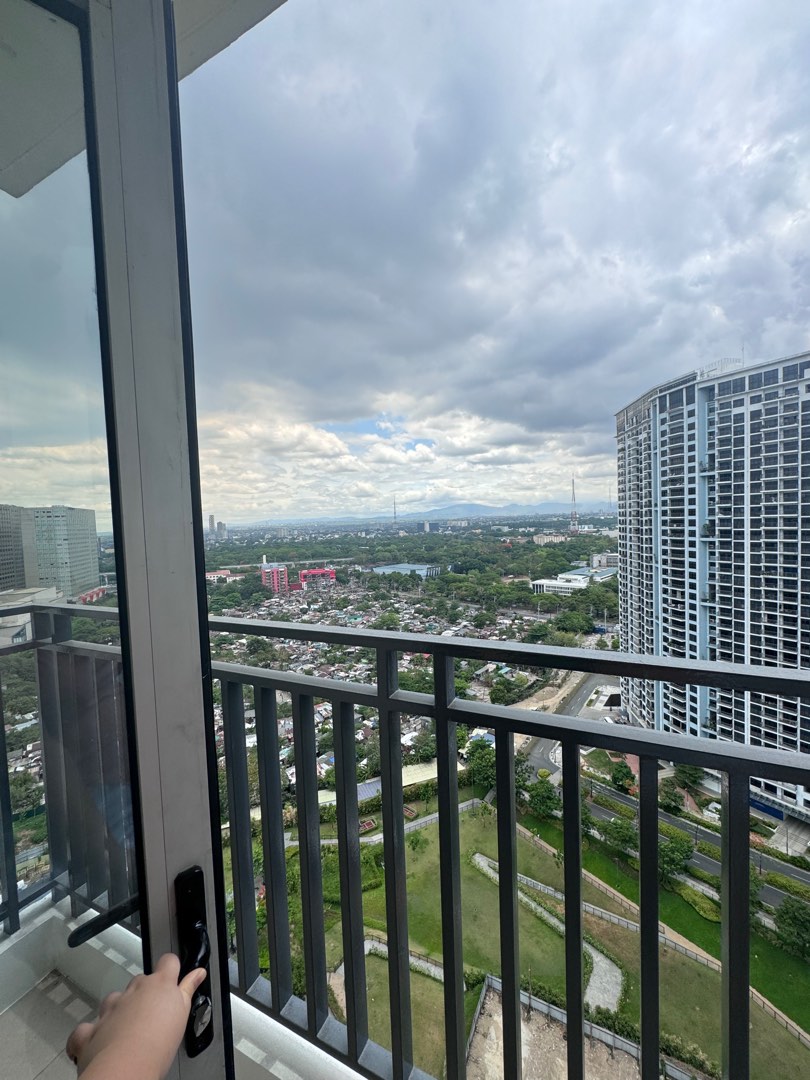 AVIDA TOWERS CLOVERLEAF 18k ONLY, Property, Rentals, Apartments ...