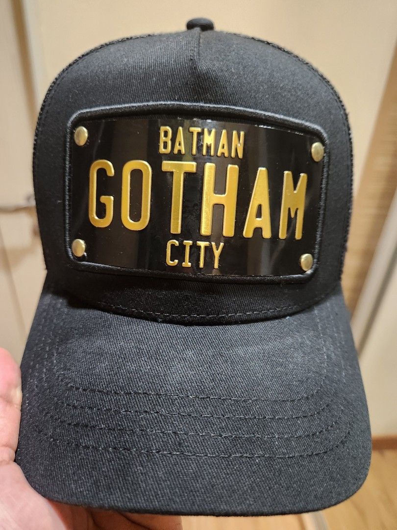 Capslab X Batman Gotham City, Men's Fashion, Watches & Accessories, Cap ...
