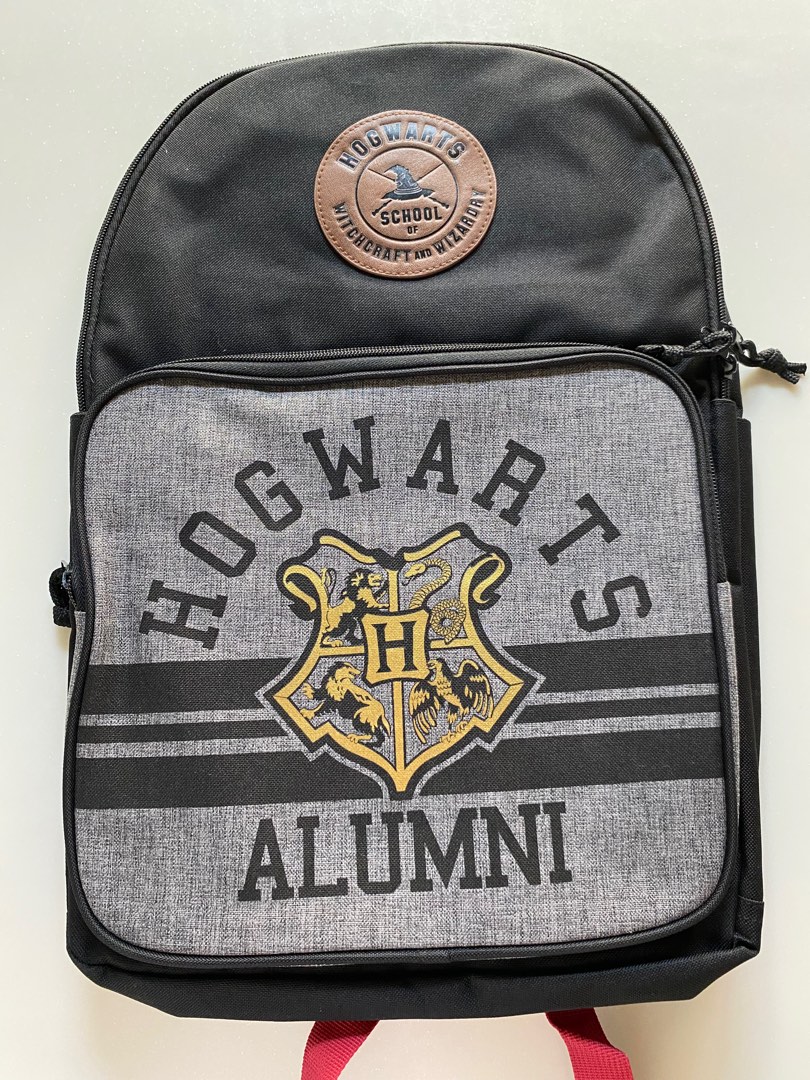 harry potter hogwarts alumni backpack, Men's Fashion, Bags, Backpacks ...