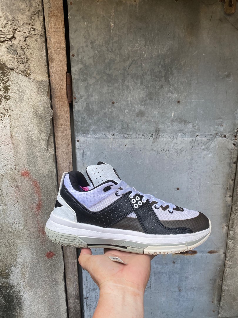 Lining Wade All City 5 Low, Men's Fashion, Footwear, Sneakers on Carousell