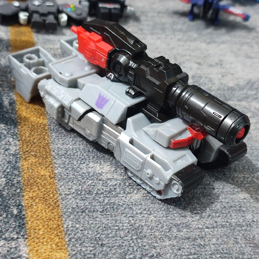 Megatron Transformers, Toys & Collectibles, Mainan di Carousell