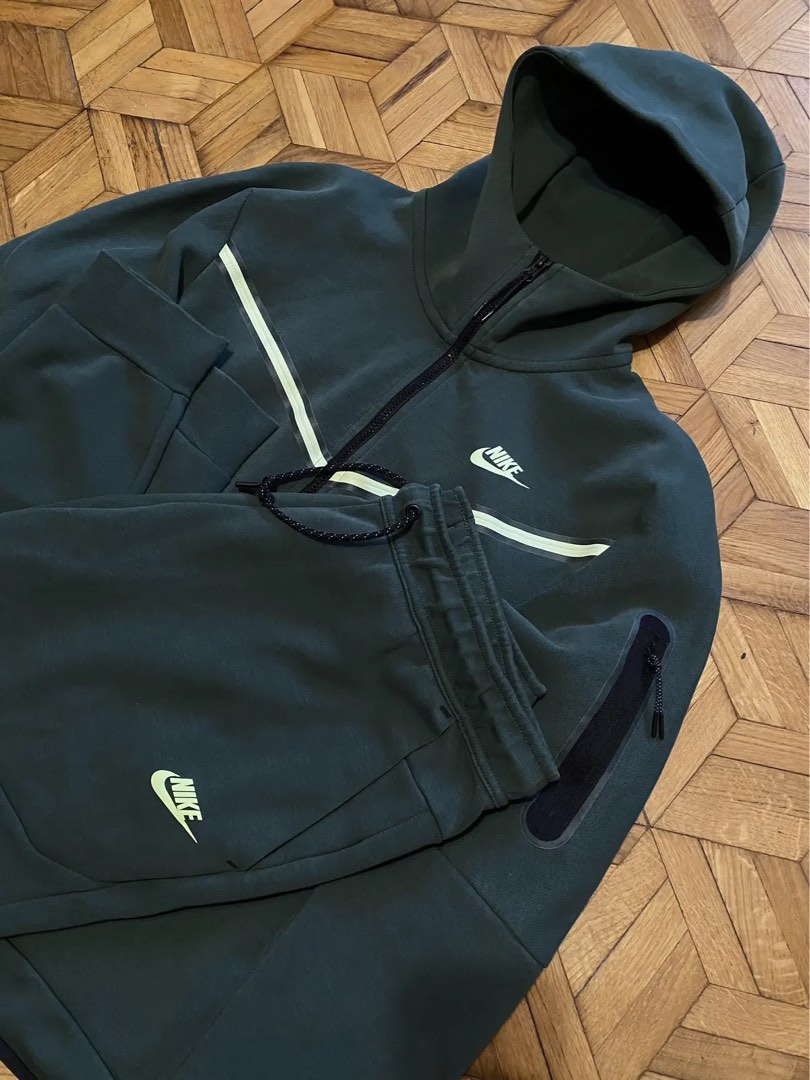 NIKE TECH FLEECE, Men's Fashion, Tops & Sets, Hoodies on Carousell