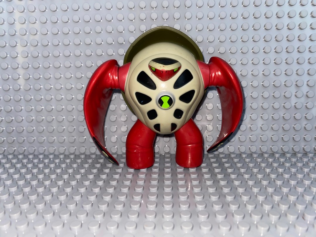 Original Ben 10 Bandai figure terraspin, Hobbies & Toys, Toys & Games ...