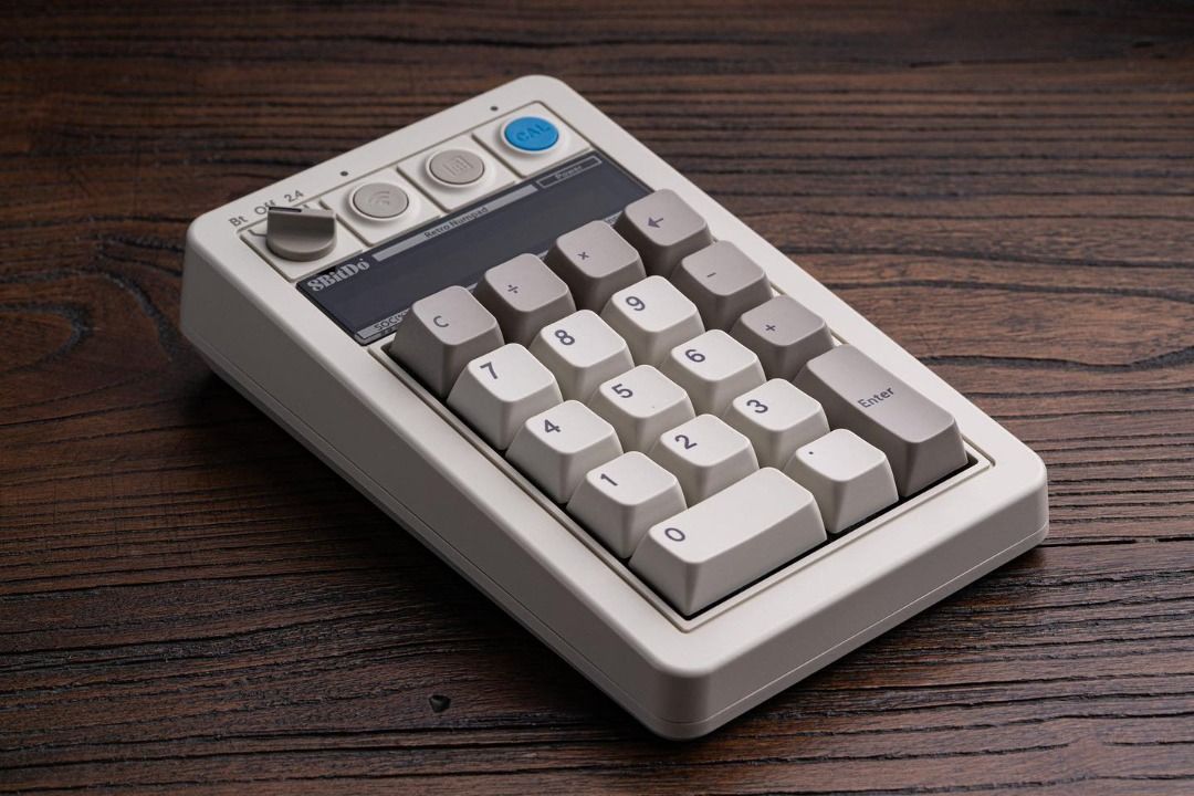 PRE-ORDER: 8BitDo Retro 18 Mechanical Numpad: a 2-in-1 PC numpad ...