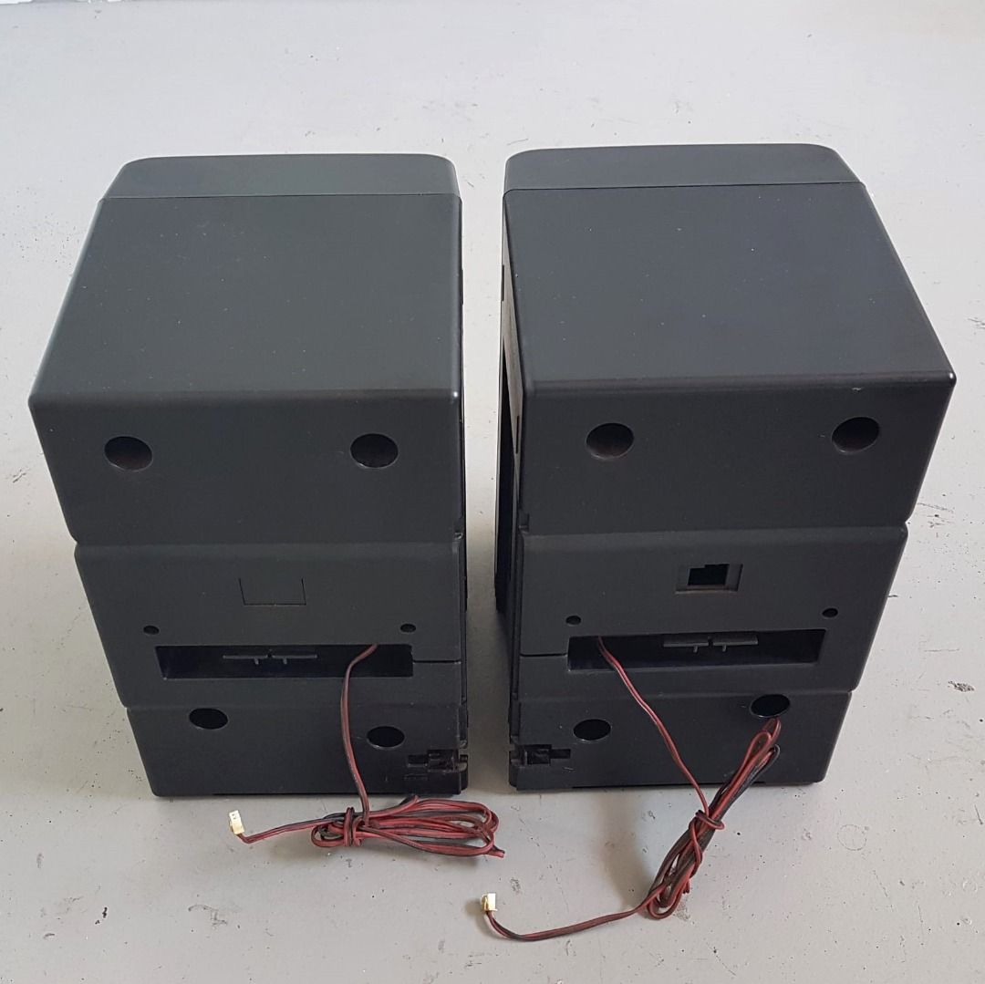 SANYO 2 Way Speaker System, Model MCD-S660K, JAPAN, Stereo 80 Watts Loudspeakers, Music ...