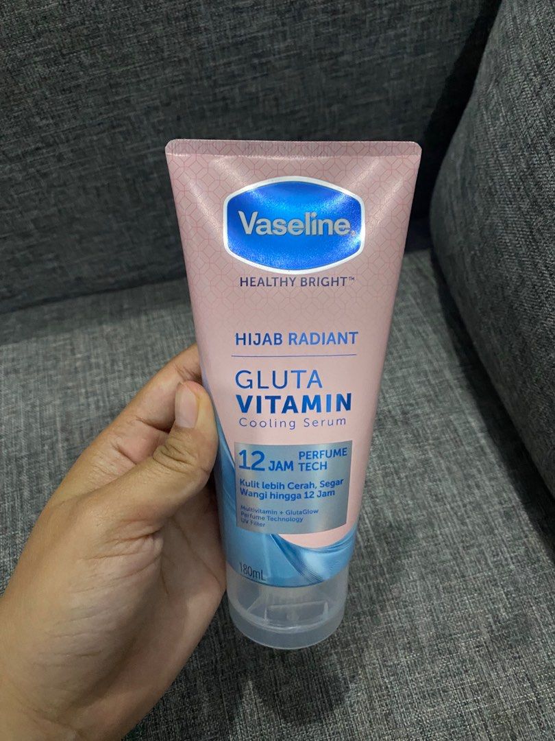 VASELINE SOFT GLOW GLUTA VITAMIN SPF 20 BODY SERUM NIACINAMIDE 180ML ...