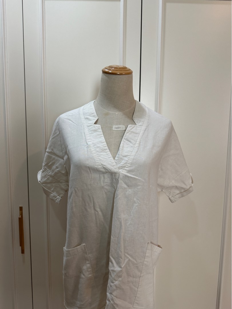 Vintage muji style white blouse, Women's Fashion, Tops, Blouses on ...
