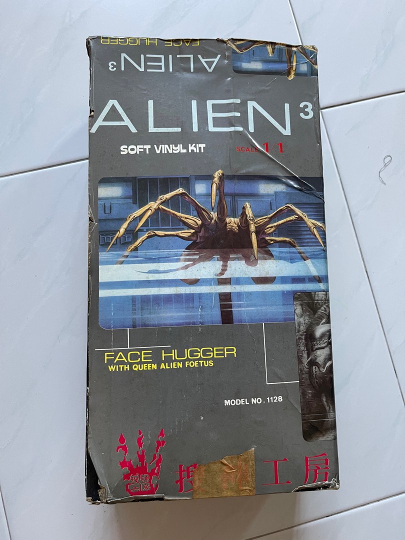 Vinyl Kit scale 1:1 Alien 3 Face Hugger w/ Queen Alien Foetus, Hobbies ...