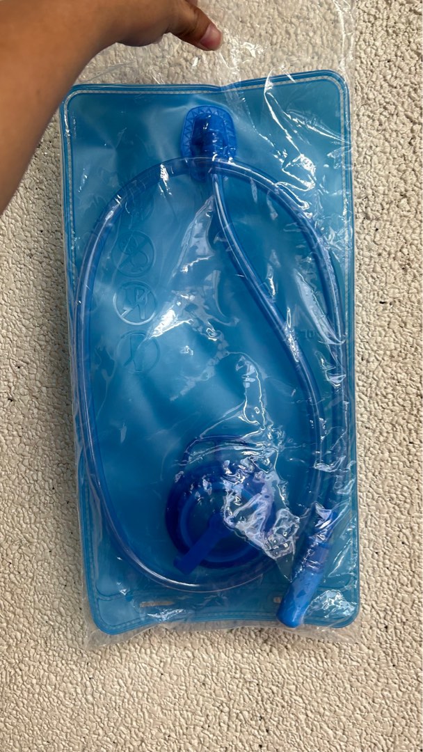 Water bladder 2L Naturehike, Sports Equipment, Hiking & Camping on ...