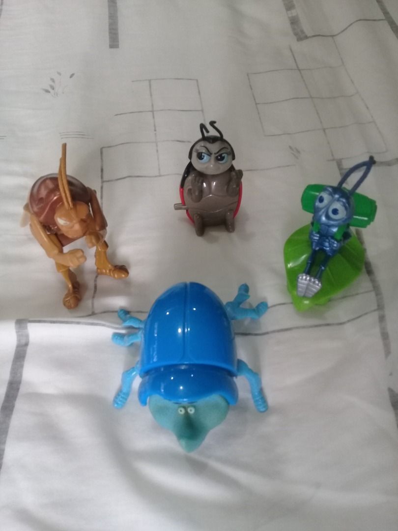 Your favorite cartoon characters: Shrek (P400), Bee Movie (P75), A Bug ...