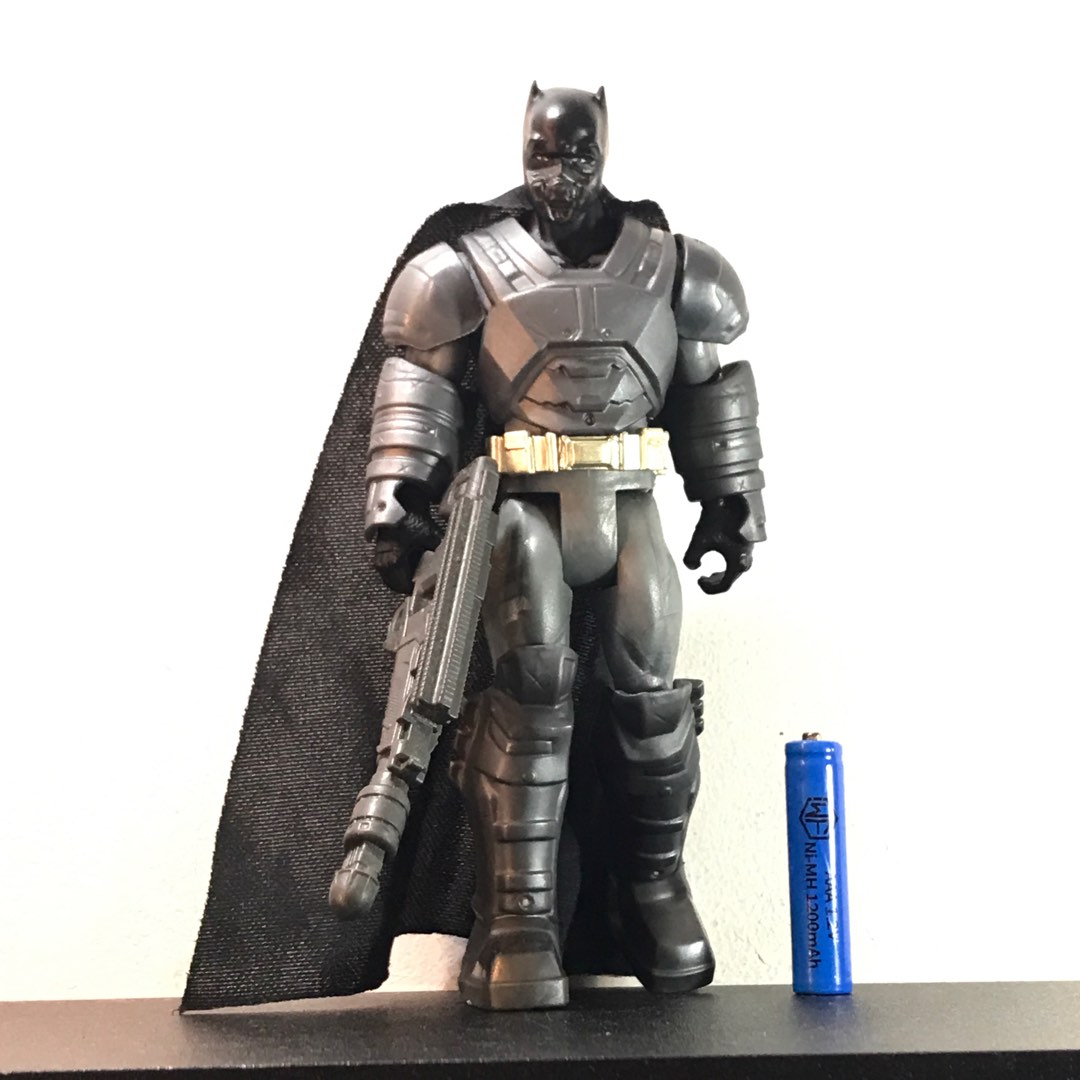 Armored Batman Gas Mask with removable Armor BVS Suicide Squad, Hobbies ...