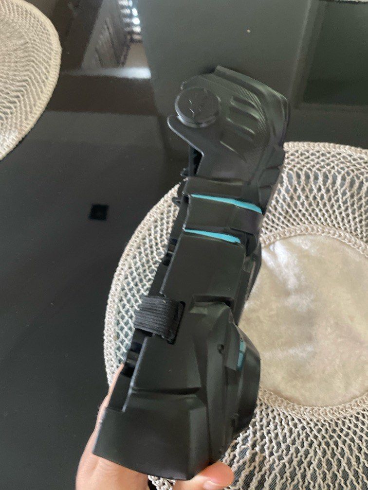 Batman gauntlet, Hobbies & Toys, Toys & Games on Carousell