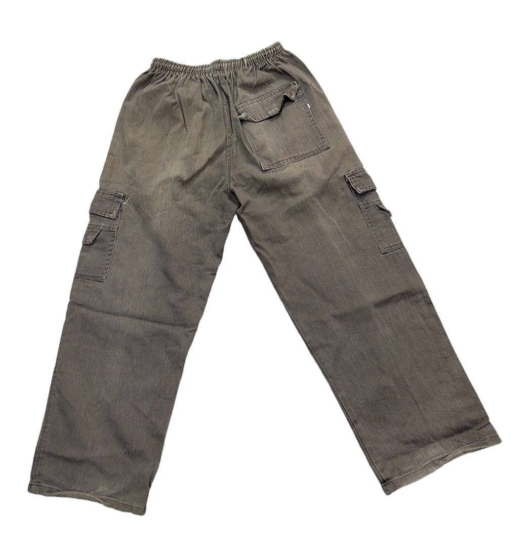 Cargo pants style carhatt, Men's Fashion, Bottoms, Jeans on Carousell